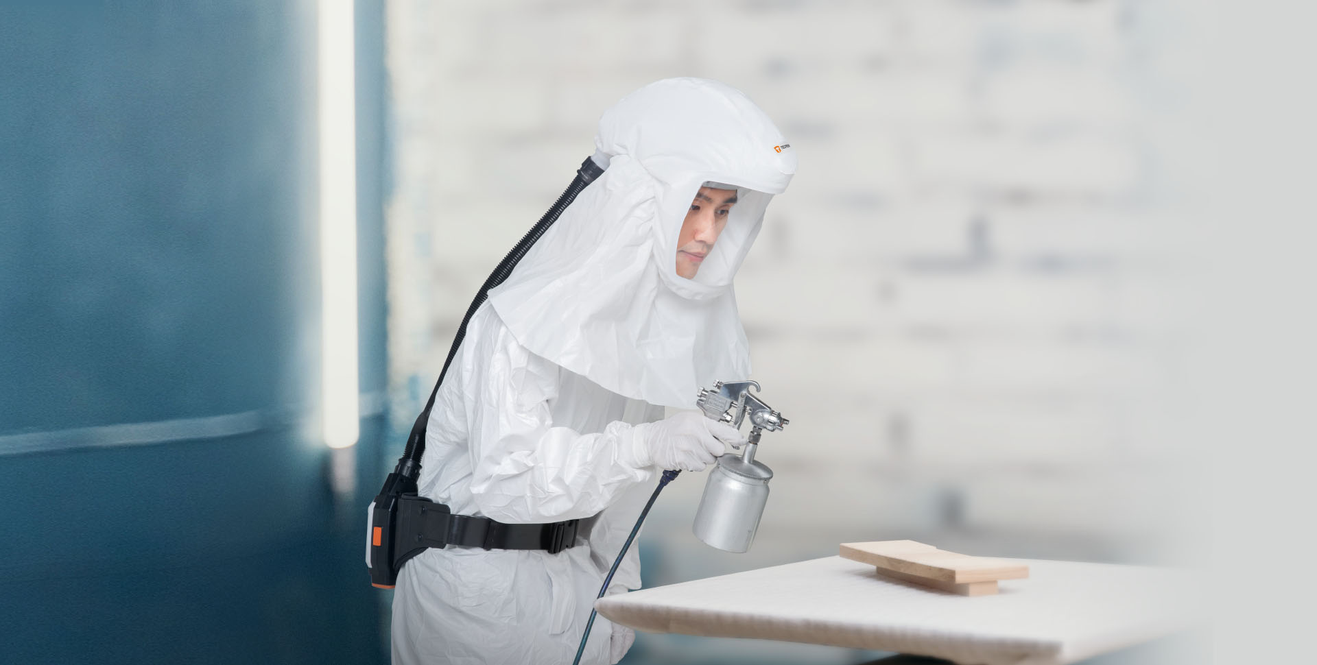 ExFlow E4-T with TM-H2 Respiratory Hood-Products-TECMEN